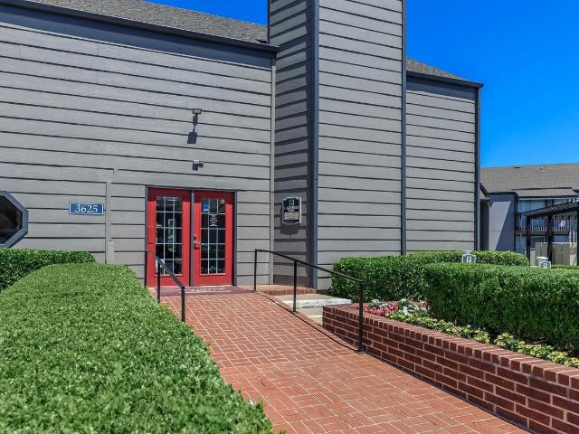 Stoneridge @ 36th Apartments 2 Bedroom Apartment for Rent at 3625 S Lakewood Ave, Tulsa, OK 74135