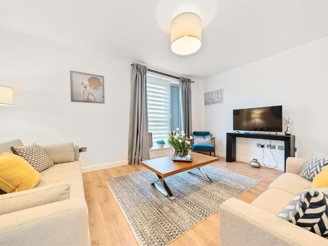 Stoneworks Place, Matlock Spa, Matlock DE4, 2 bed flat to rent, £1,500 pcm | PrimeLocation