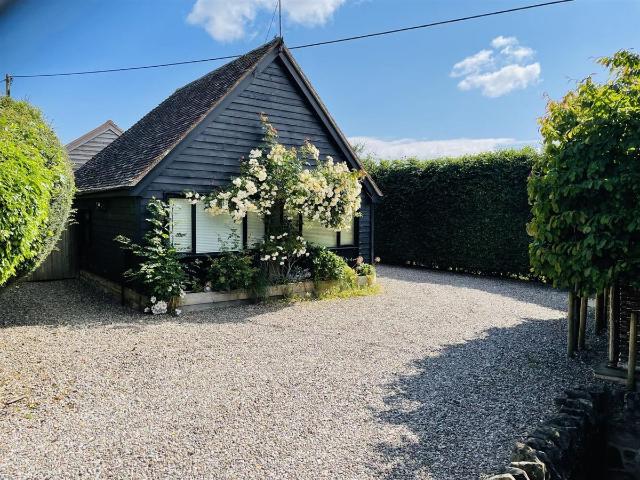 Stoney Cross, Cradley, Malvern WR13, 2 bed cottage to rent, £1,800 pcm | PrimeLocation