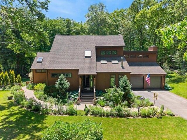 Stoney Hollow Rd, Tiverton, Home For Sale