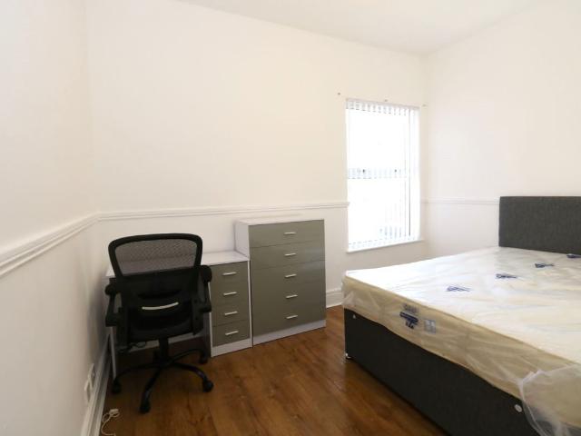 Stoney Road, Coventry, West Midlands CV1, 6 bed shared accommodation to rent, £650 pcm | PrimeLocation
