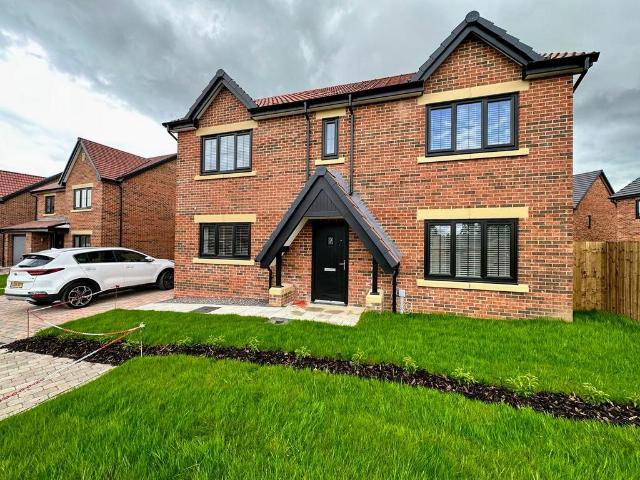 Stoney Wood Drive, Billingham, TS22 4 bed house to rent £1,900 pcm £438 pw