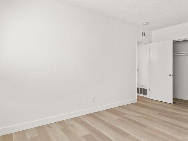 Stoneybrook Apartments 1 Bedroom Apartment for Rent at 1990 Apple St, Oceanside, CA 92054 Loma Alta