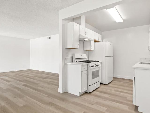 Stoneybrook Apartments 1 Bedroom Apartment for Rent at 1990 Apple St, Oceanside, CA 92054 Loma Alta