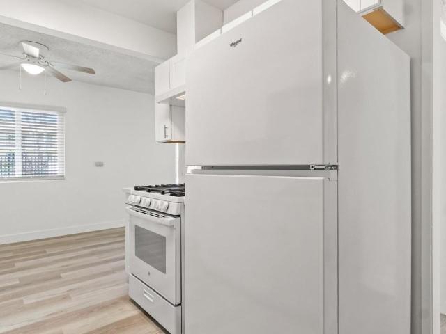 Stoneybrook Apartments 2 Bedroom Apartment for Rent at 1990 Apple St, Oceanside, CA 92054 Loma Alta