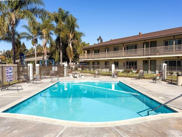 Stoneybrook Apartments 2 Bedroom Apartment for Rent at 1990 Apple St, Oceanside, CA 92054 Loma Alta