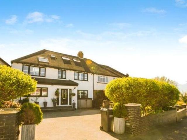 Stoneyfield Road, Coulsdon, 5 Bedroom Semi detached