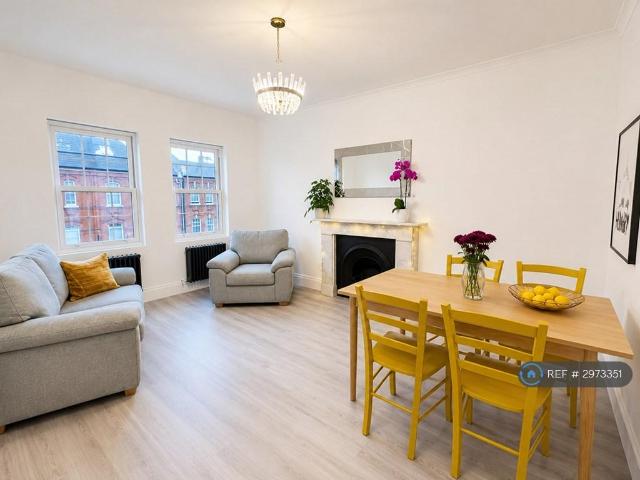 Stonor Road, London, W14 3 bed flat to rent £4,000 pcm £923 pw