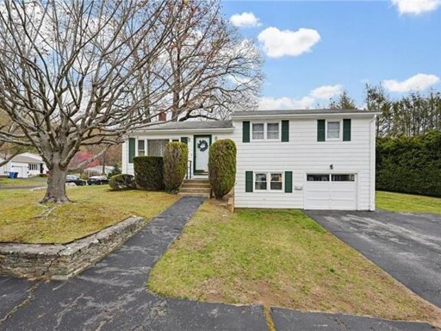 Stony Acre Dr, Cranston, Home For Sale