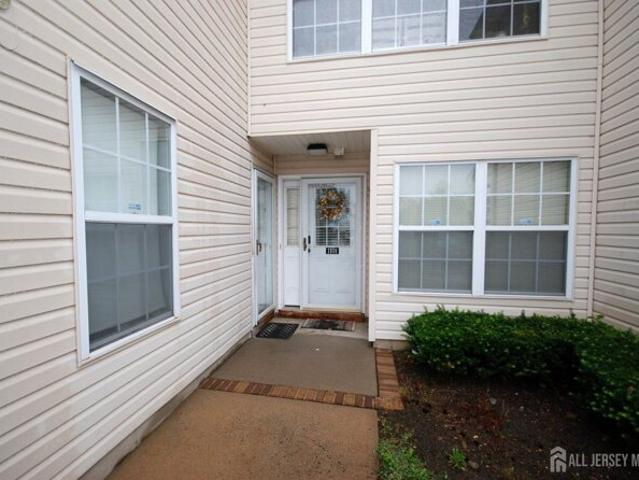 Stony Brook Way, North Brunswick, Condo For Sale