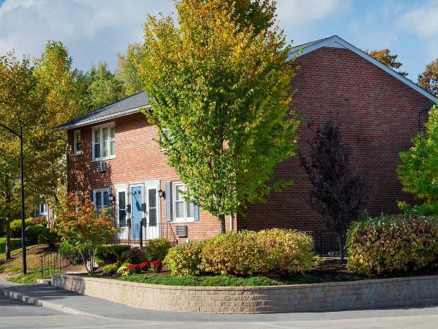 Stony Brook Commons 2 Bedroom Apartment for Rent at 390 Blue Ledge Dr, Boston, MA 02131 Metropolitan Hill Beach Street