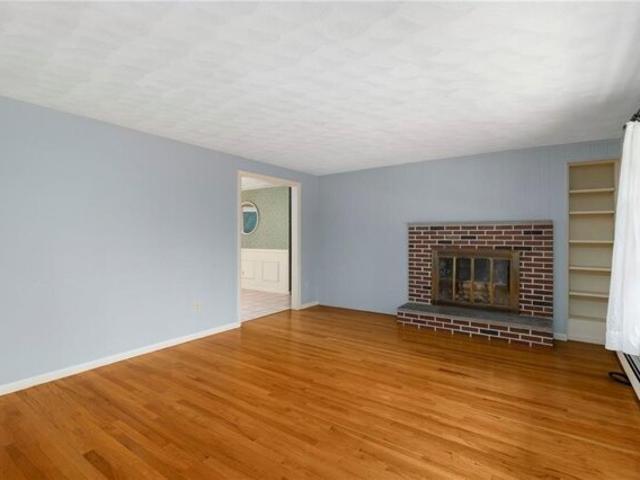 Stony Ln, North Kingstown, Home For Sale