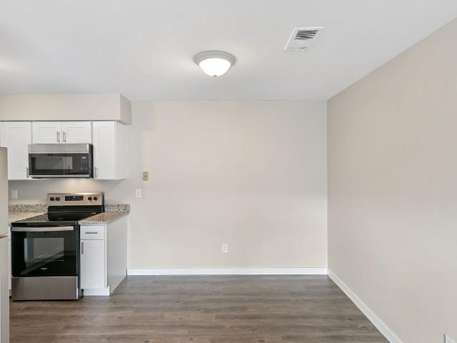 Stony on Van Dyke 2 Bedroom Apartment for Rent at 8365 S Stony Dr, Washington Township, MI 48094