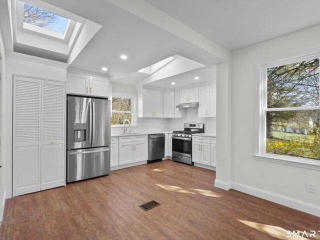 Stonybrook Rd, Stratford, Home For Sale