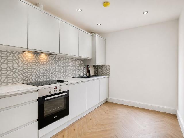 Stopford Road, London E13, 1 bed flat to rent, £1,600 pcm | PrimeLocation