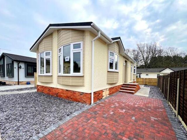 Stopples Lane, Woodlands Park, Hordle, 2 Bedroom Park