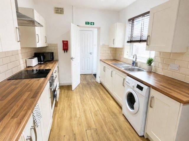 Storer Road 6 bed house share to rent £3,222 pcm £744 pw