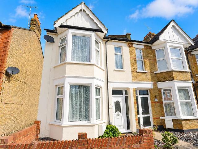 Stornoway Road, Southend On Sea SS2, 3 bed end terrace house to rent, £1,650 pcm | PrimeLocation