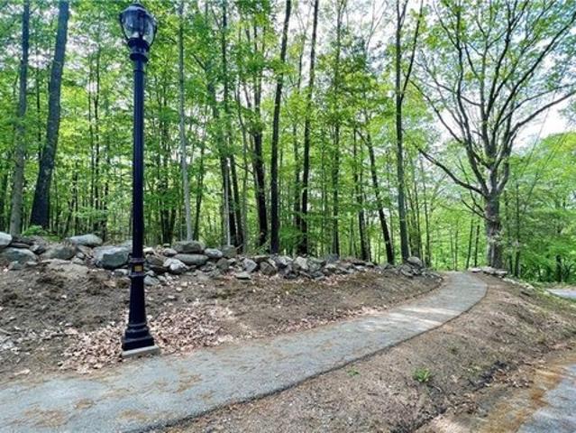 Storrs Rd Unit 2, Mansfield, CT 06250