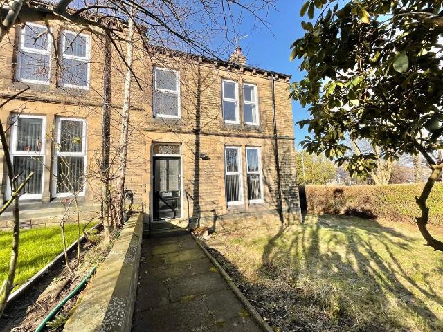 Storths Road, Huddersfield, West Yorkshire, UK HD2, 4 bed end terrace house to rent, £1,400 pcm | PrimeLocation