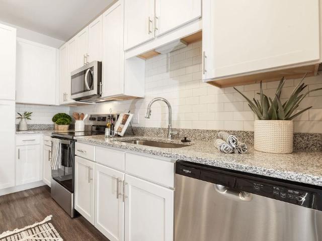 Story University North 2 Bedroom Apartment for Rent at 700 Avett Ln, Charlotte, NC 28262 Mallard Creek Withrow Downs