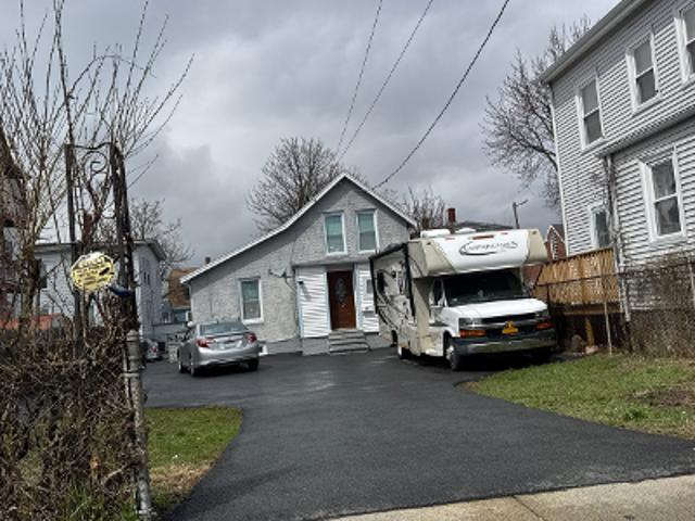 Story Ave