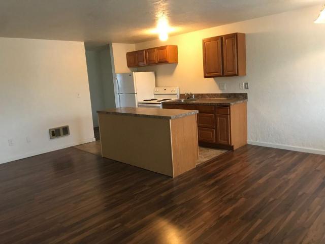 State 1 Bedroom Apartment for Rent at 4265 State St, Four Corners, OR 97301 Four Corners