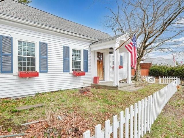 State Rd, Dartmouth, Home For Sale