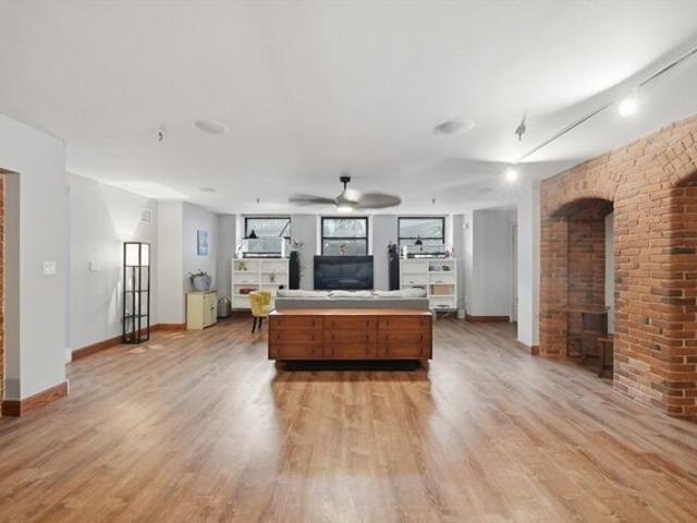 State St Apt,springfield, Condo For Sale