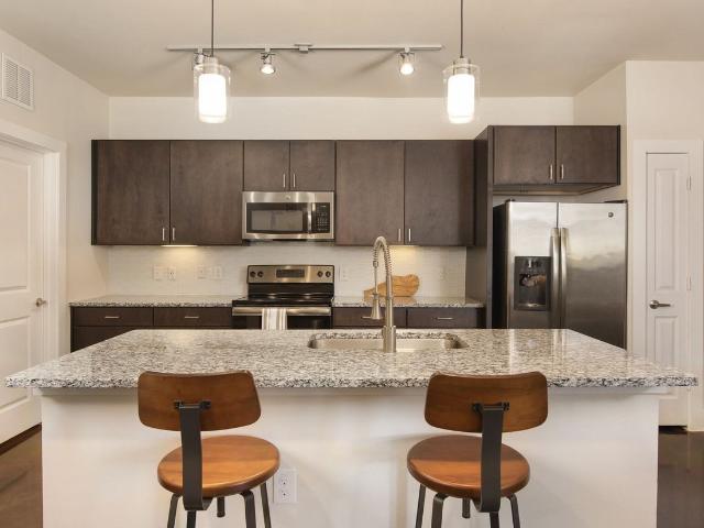 State Street 1 Bedroom Apartment for Rent at 1520 N Memorial Way, Houston, TX 77007 Washington Ave Memorial Park