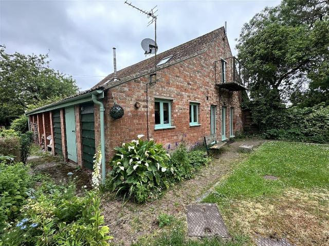 Stathe Road, Burrowbridge, Bridgwater TA7, 1 bed flat to rent, £795 pcm | PrimeLocation