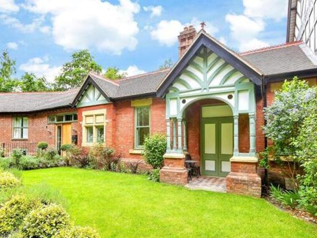 Station Approach, Mayfield, 3 Bedroom Semi detached