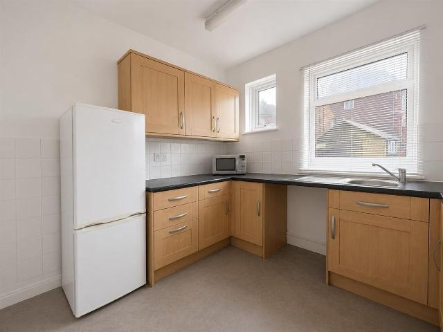 Station Approach, Northwood HA6, 1 bed flat to rent, £1,300 pcm | PrimeLocation