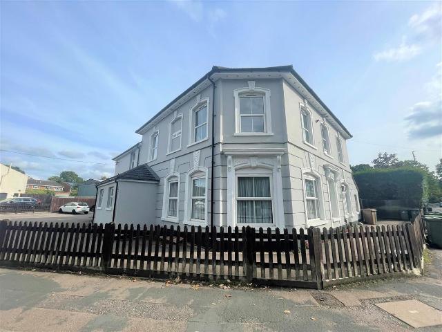 Station Approach, Ash Vale, Aldershot GU12, 2 bed flat to rent, £1,100 pcm | PrimeLocation