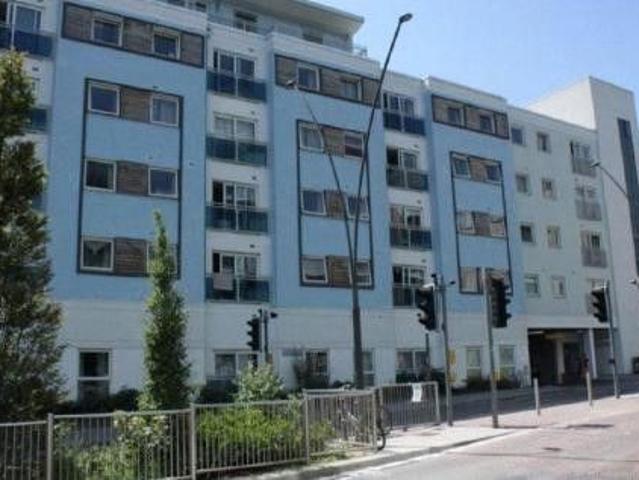 Station Approach, Epsom, Surrey KT19, 2 bed flat to rent, £1,800 pcm | PrimeLocation
