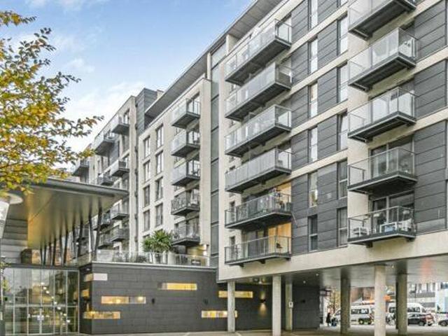 Station Approach, Hayes, 1 Bedroom Apartment
