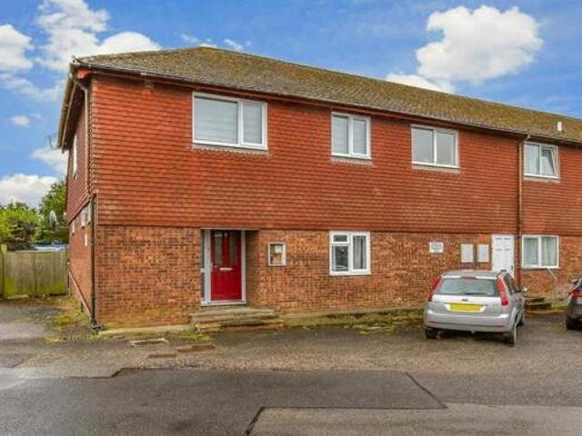Station Approach, Staplehurst, 2 Bedroom Ground