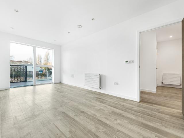Station Approach, 11 Station. 1 bed apartment to rent £1,650 pcm £381 pw