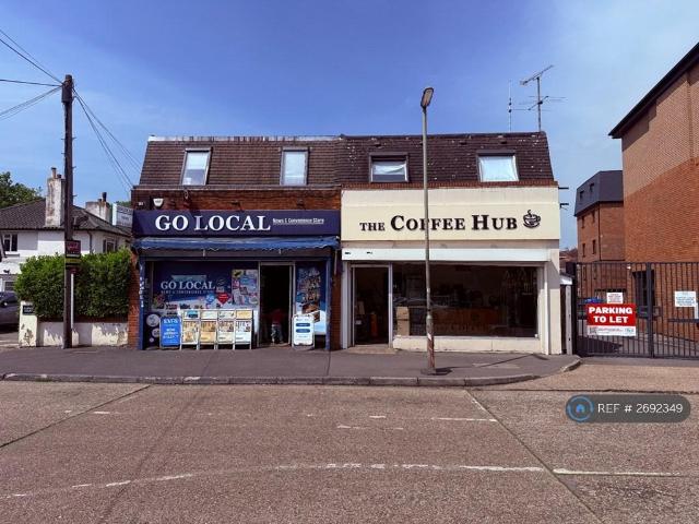 Station Approach. 1 bed flat to rent £1,099 pcm £254 pw