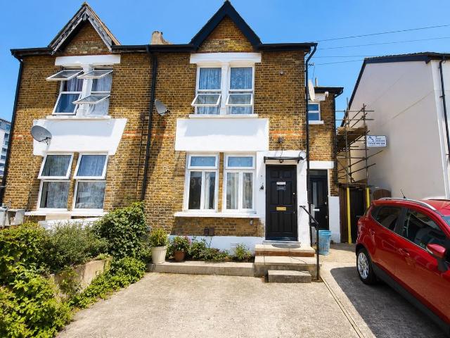 Station Grove, Wembley HA0, 2 bed flat to rent, £2,100 pcm | PrimeLocation