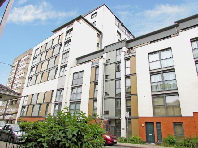 Station Grove, Wembley, Midlesex HA0 2 bed flat to rent £2,100 pcm £485 pw