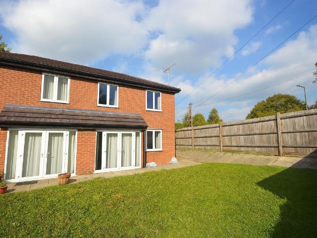 Station Lane, Chandler's Ford, Eastleigh SO53, 1 bed flat to rent, £895 pcm | PrimeLocation
