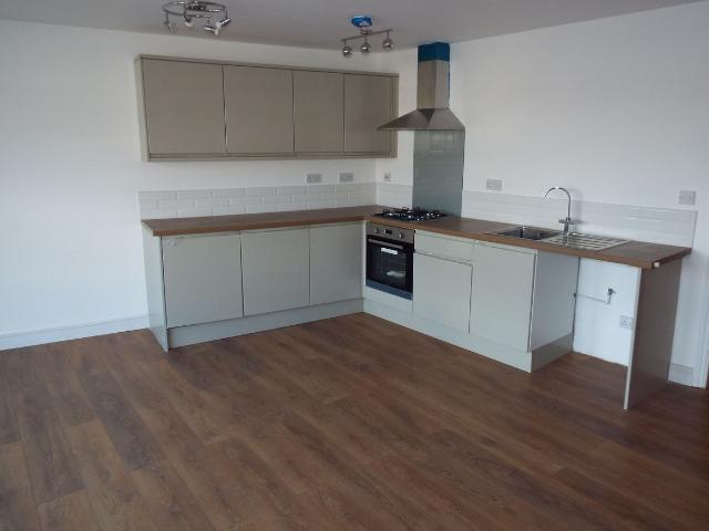Station Lane, Hornchurch RM12, 1 bed flat to rent, £1,300 pcm | PrimeLocation
