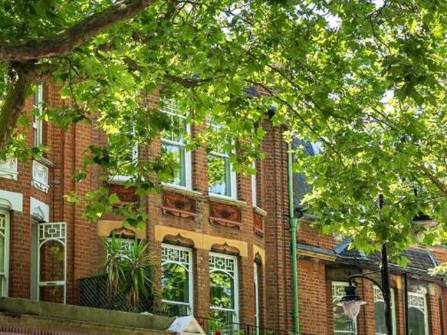 Station Parade, 4 Bedroom Apartment