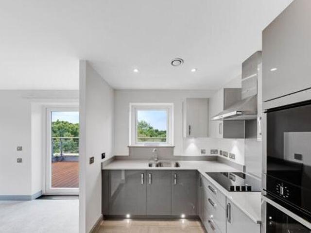 Station Parade, Virginia Water, 1 Bedroom Retirement