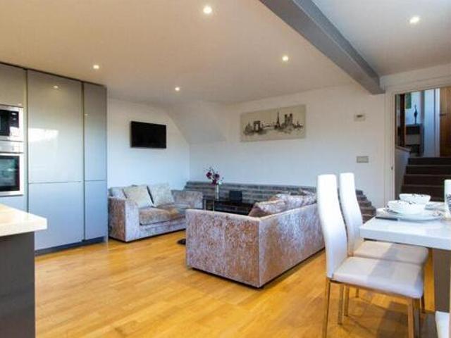Station Quarter Apartments, Boltro Road, 2 Bedroom Flat