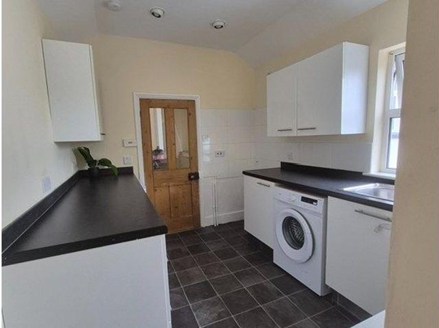 Station Rd, Deal CT14, 2 bed flat to rent, £1,245 pcm | PrimeLocation