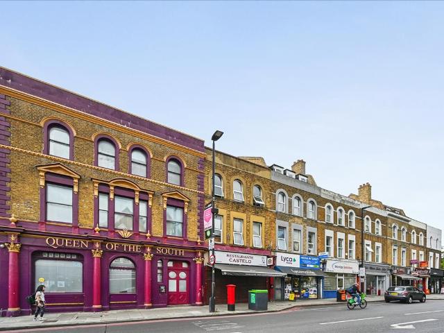 Station Rise, Tulse Hill, London SE27, Studio to rent, £1,250 pcm | PrimeLocation