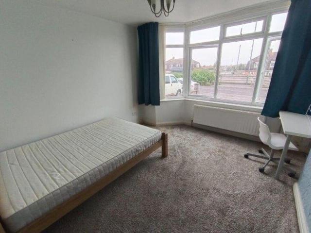 Station Road 3 bed house share to rent £1,950 pcm £450 pw