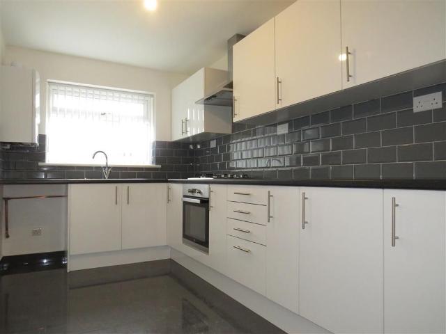 Station Road, Coventry CV7, 2 bed maisonette to rent, £1,300 pcm | PrimeLocation